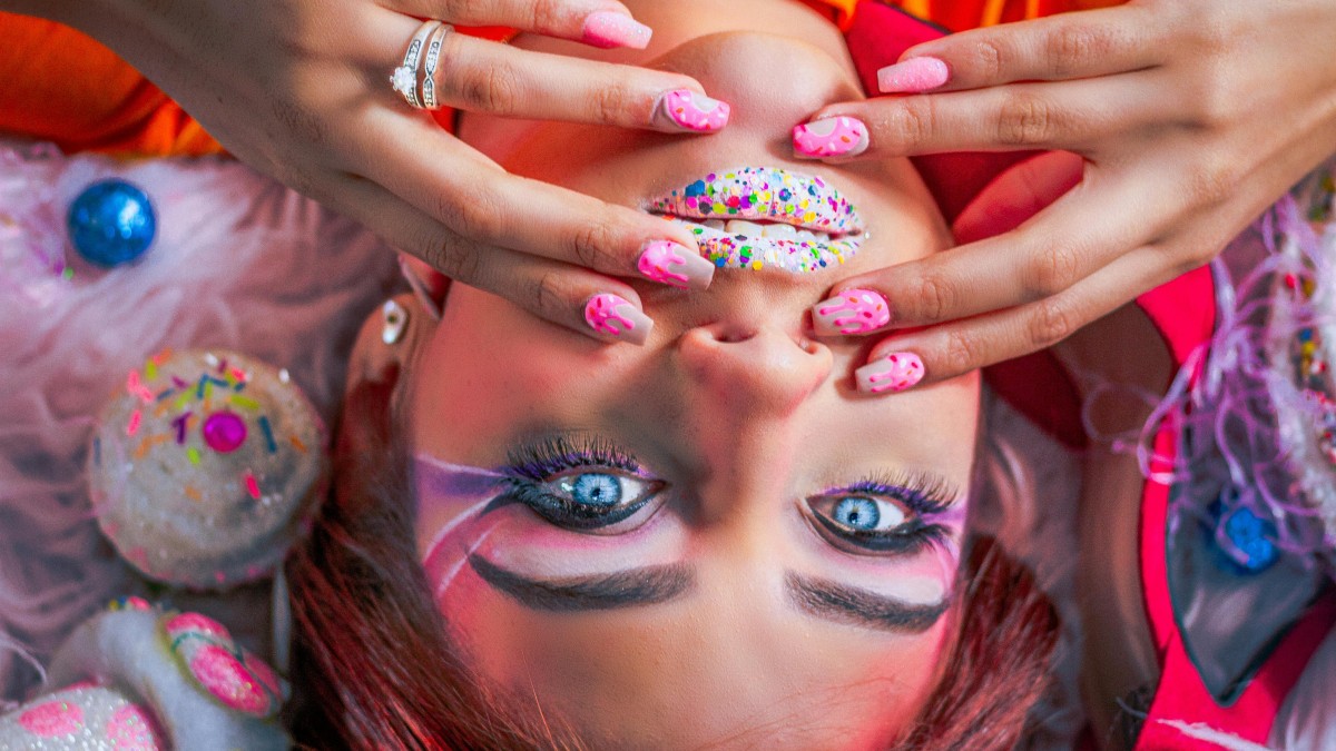 Marketing: from 'look at me' to 'you may see me' - Procurios